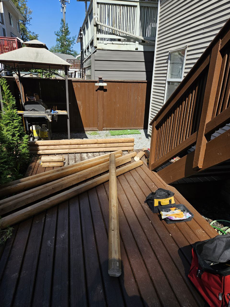 Deck maintenance – Dara Deco Company